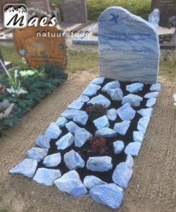 Azul Macaubas, een exclusief materiaal, komt uit Brazilië.